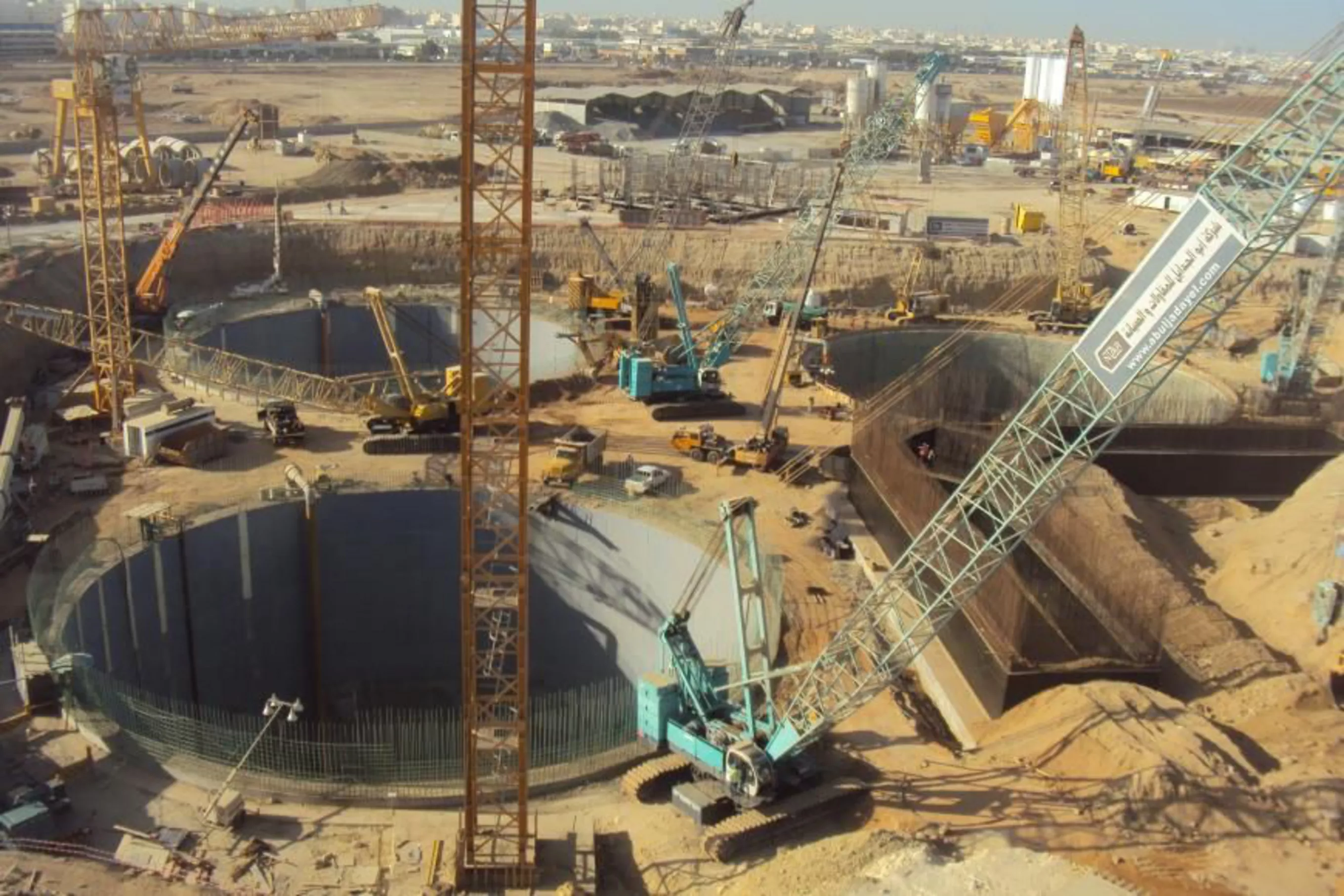 Schächte der Abwasserpumpstation Nord-Jeddah, Jeddha, Saudi Arabien ...